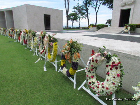 Manila military cemeteries honor American, Filipino and allied fallen ...