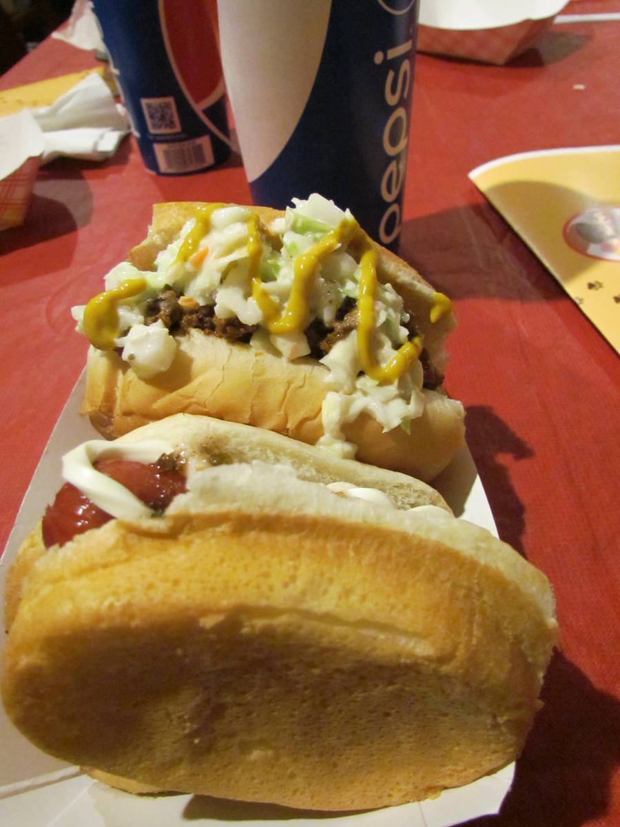 Hot dogs and toppings stand out at Bellevue's B&B Classic Dogs - The ...