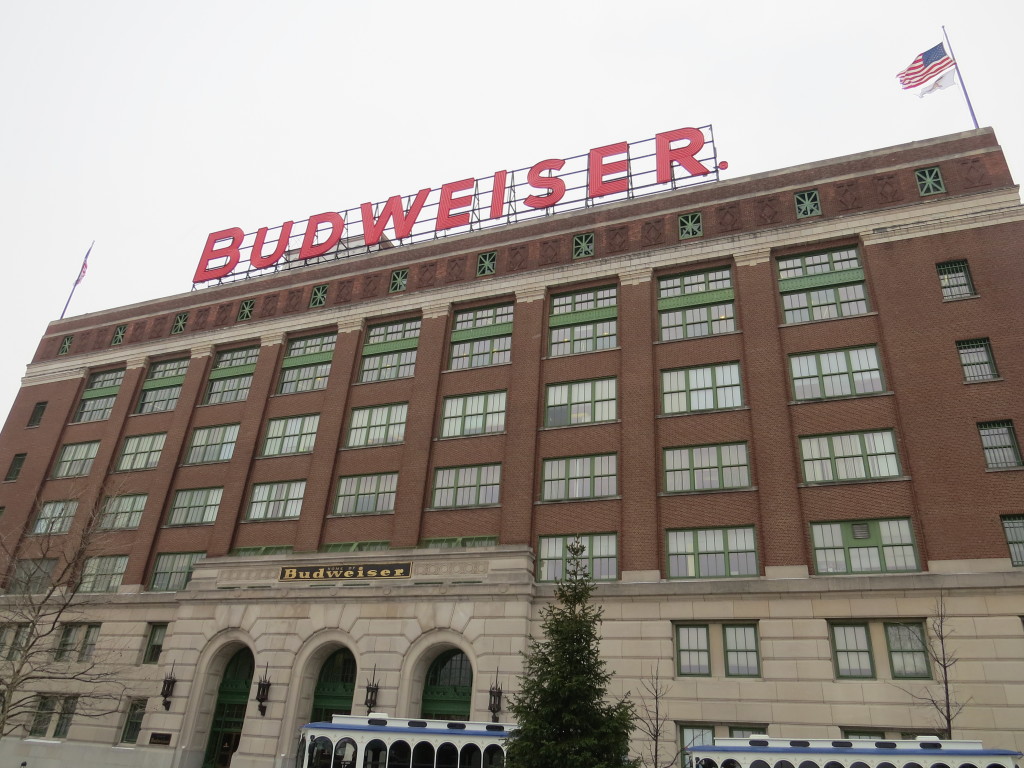 St. Louis' Anhesuer-Busch Brewery: This tour is for you - The Walking ...